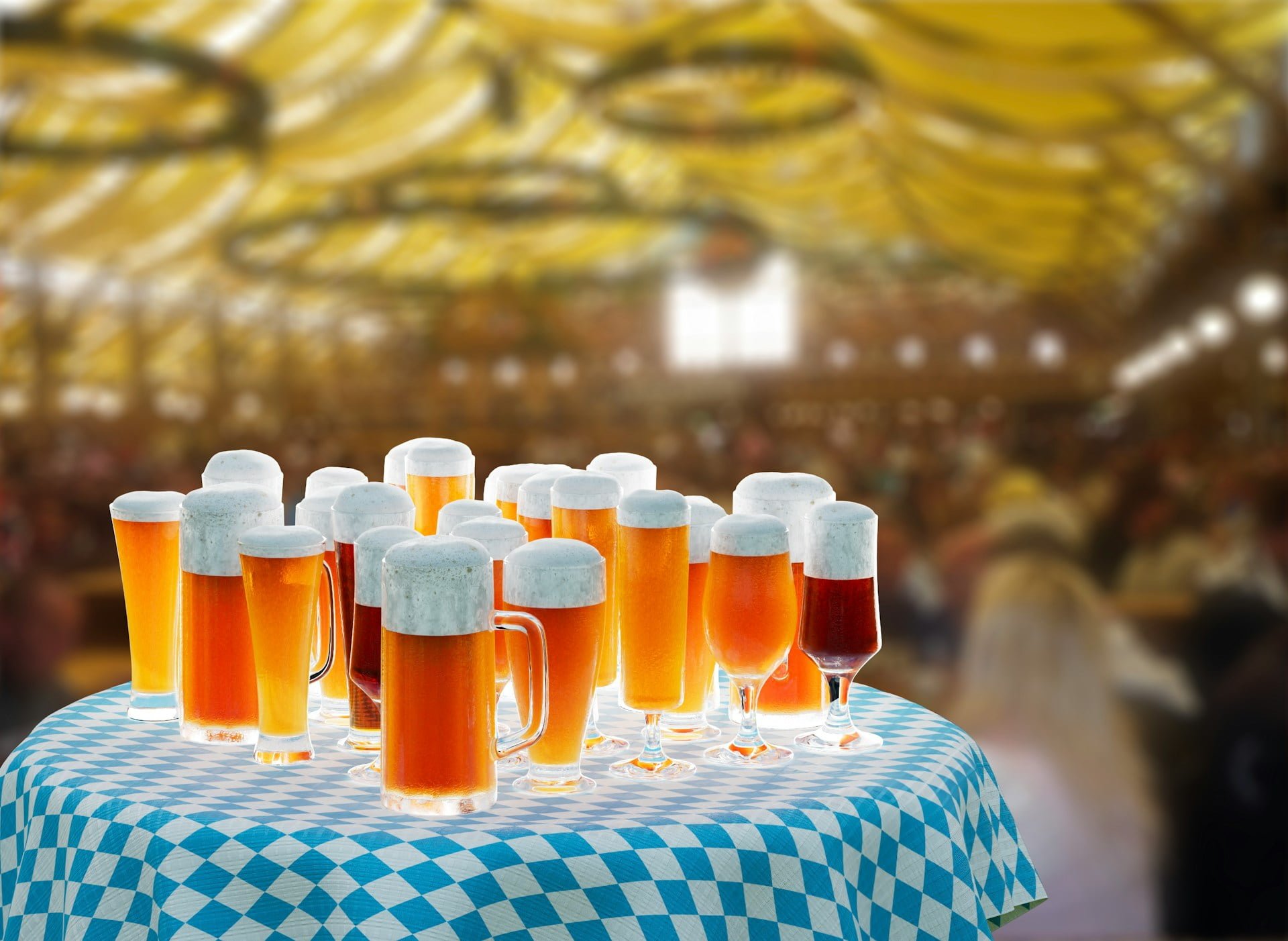 Oktoberfest w Monachium: przewodnik po niemieckim święcie piwa ...